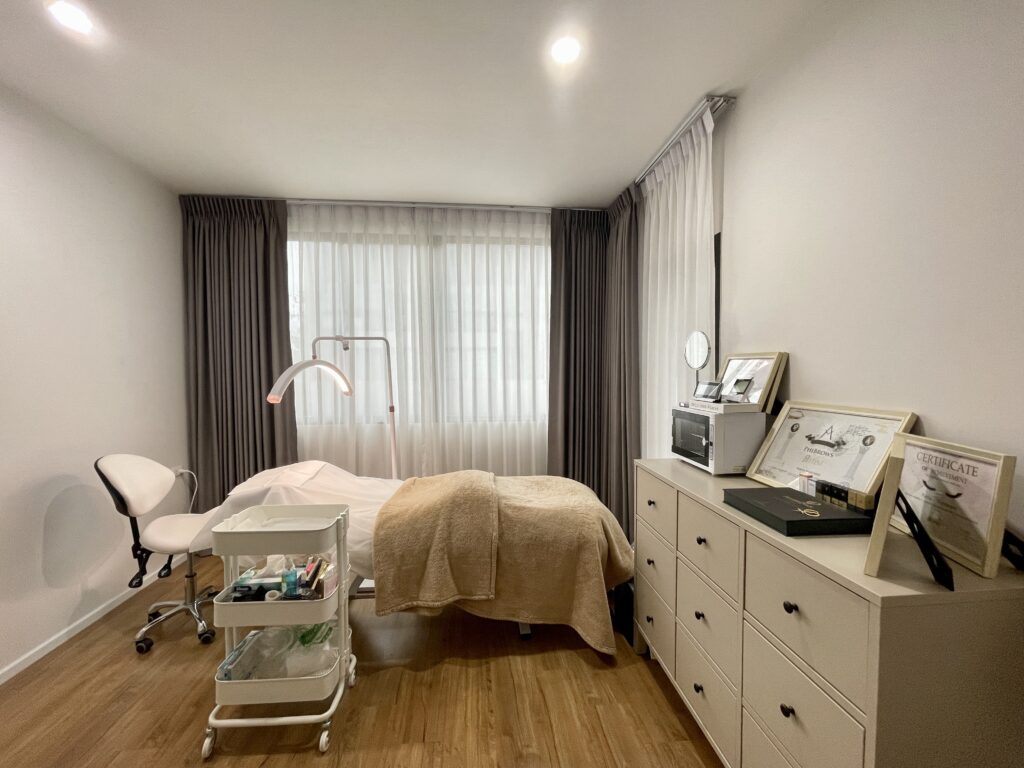 Esthete.stylist สักคิ้วลายเส้นธรรมชาติ - เราคือผู้เชี่ยวชาญการสักเชิงการแพทย์กึ่งถาวร ใช้ ...